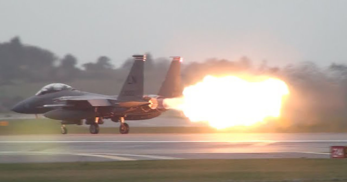 F-15E massive afterburner blowout on take off - Aviation Humor